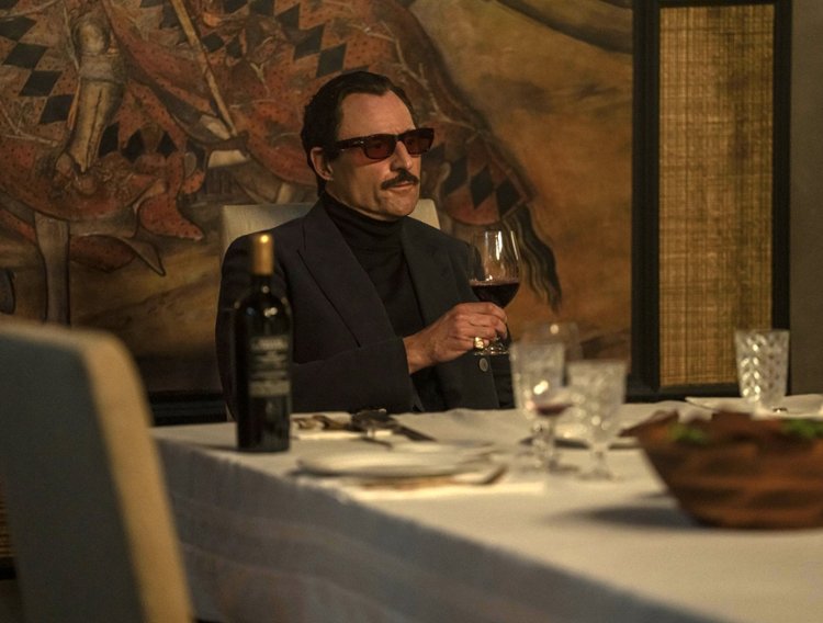 Pingwin Sezon 1 Odcinek 4 - Cent'anni | Filmweb