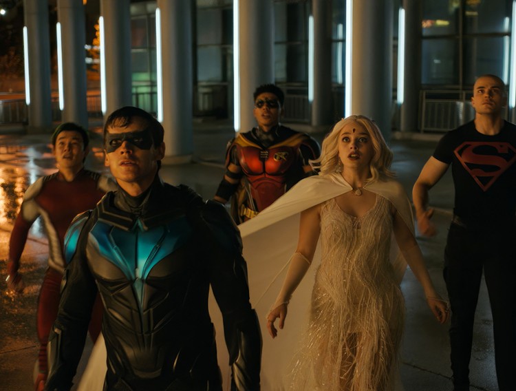 Titans Sezon 4 Odcinek 12 - Tytani na zawsze | Filmweb