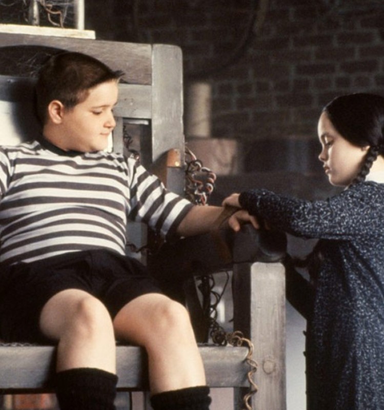 Pugsley Addams Antes E Agora