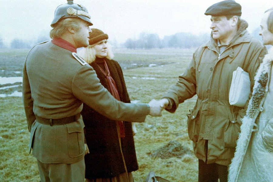 Miś (1980) - Filmweb