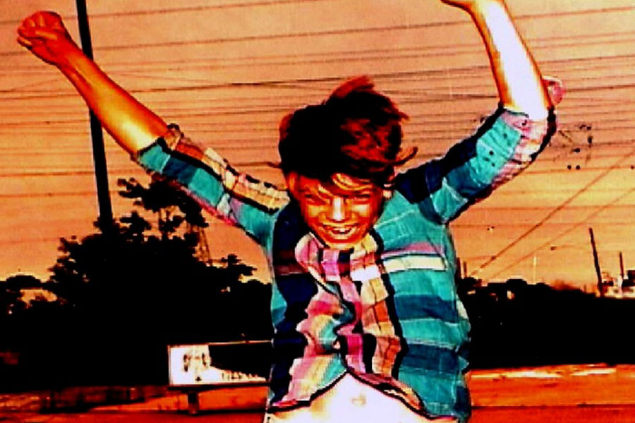 Tarnation (2003) - Filmweb