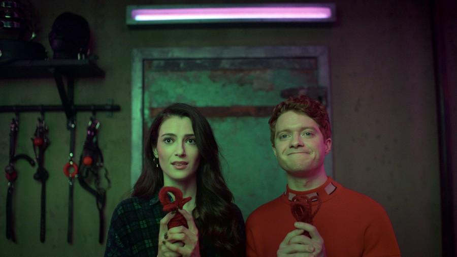 Bonding (Serial TV 2019- ) - Filmweb