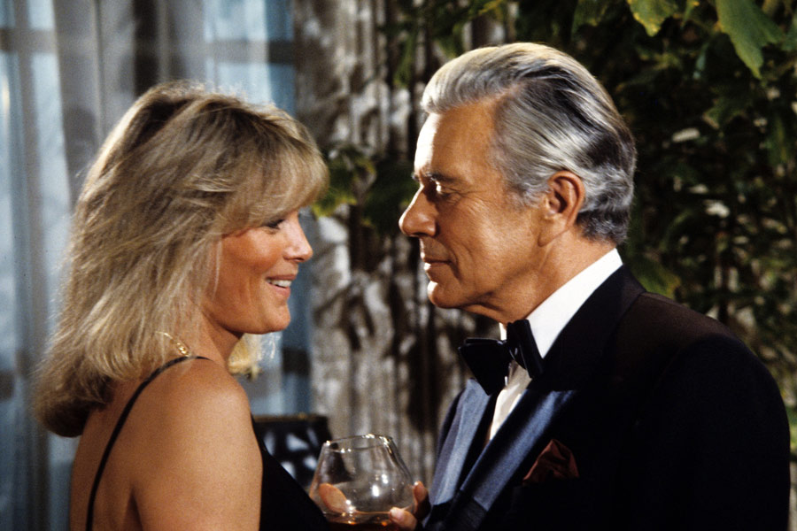 Dynastia (Serial TV 1981- ) - Filmweb