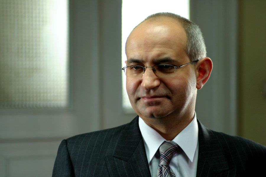 Komornik (2005) - Filmweb