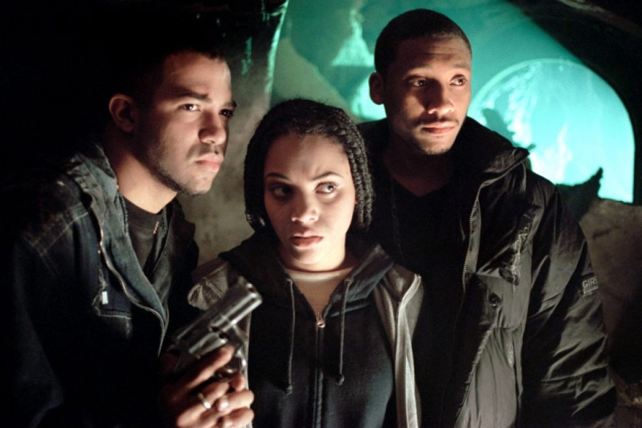 Bones (2001) - Filmweb