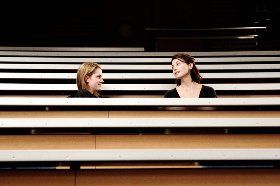 Helen (2009) - Filmweb