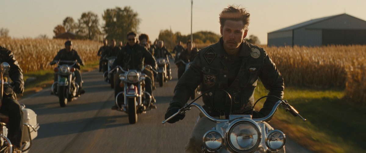 Zwiastun "Bikeriders": Austin Butler, Tom Hardy i Jodie Comer u Jeffa ...