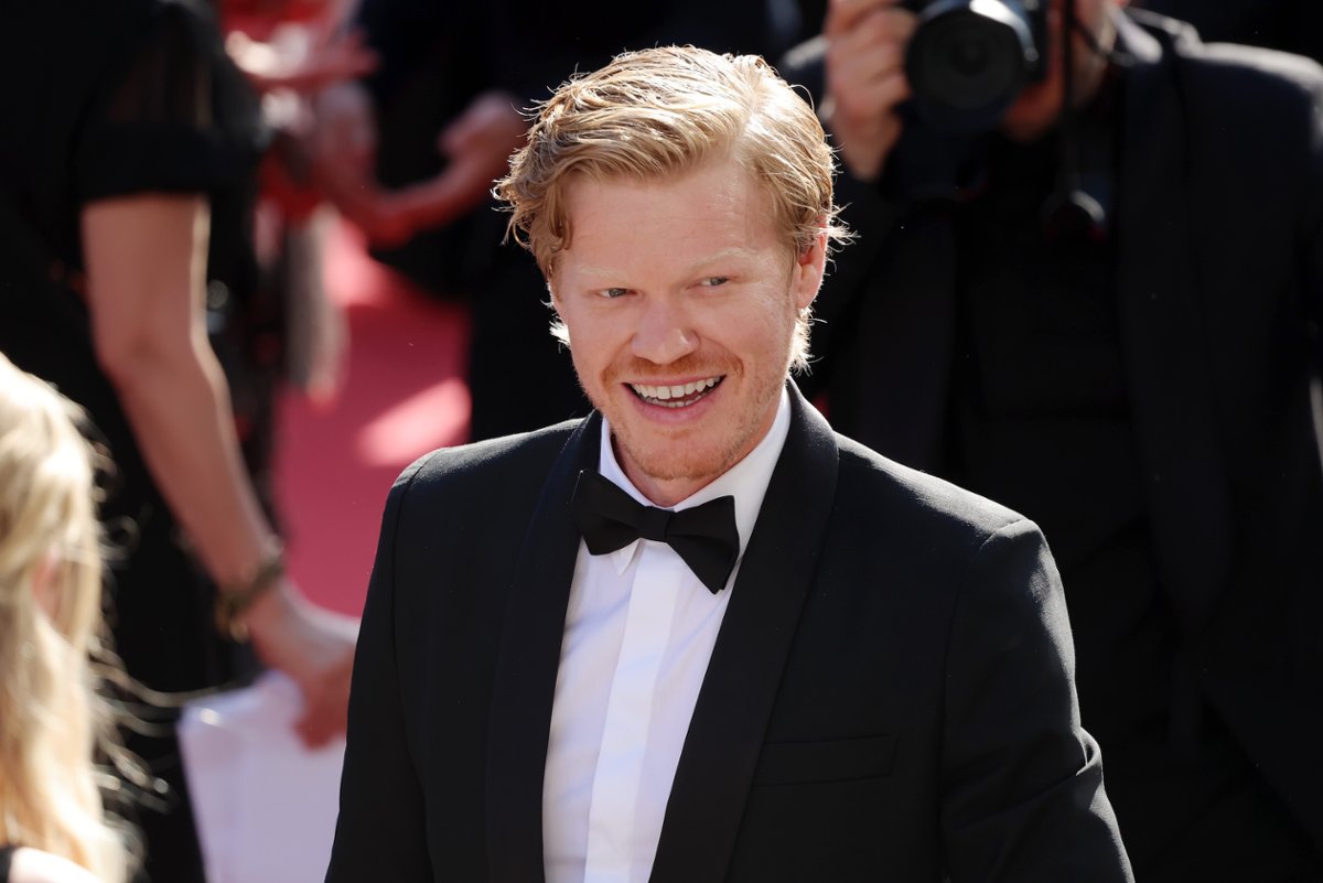 "Digger" to współczesny "Dr Strangelove"? Tak twierdzi Jesse Plemons ...