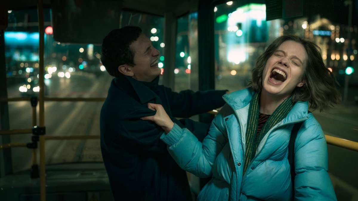 Plakat filmu "Światłoczuła". Film w kinach od 24 stycznia - Filmweb