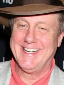 Leslie Pollack's Instagram, Twitter & Facebook on IDCrawl