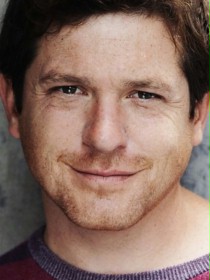 Holding Trevor (2007) - Filmweb